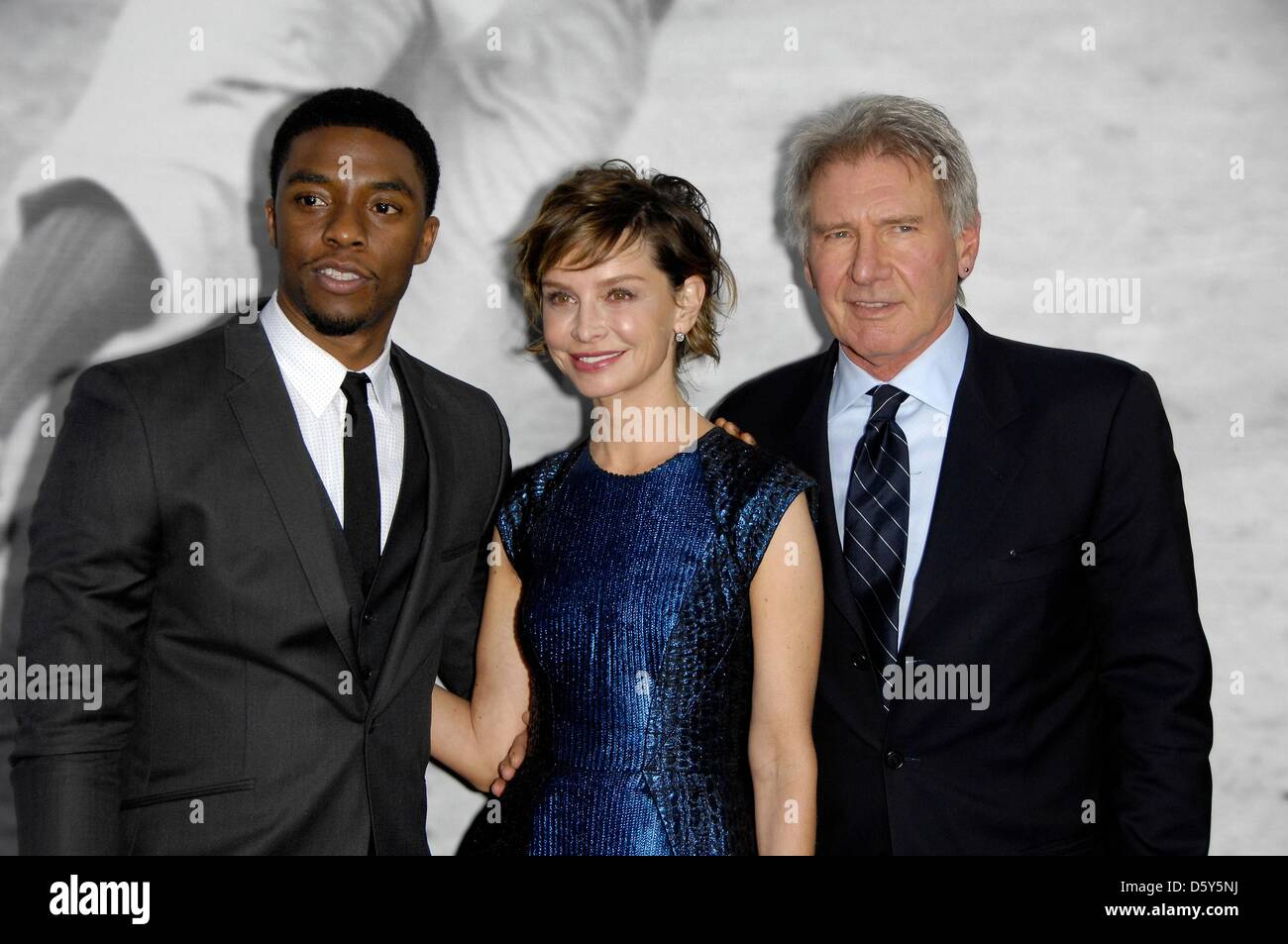 Harrison ford chadwick boseman 42 hi-res stock photography and images ...