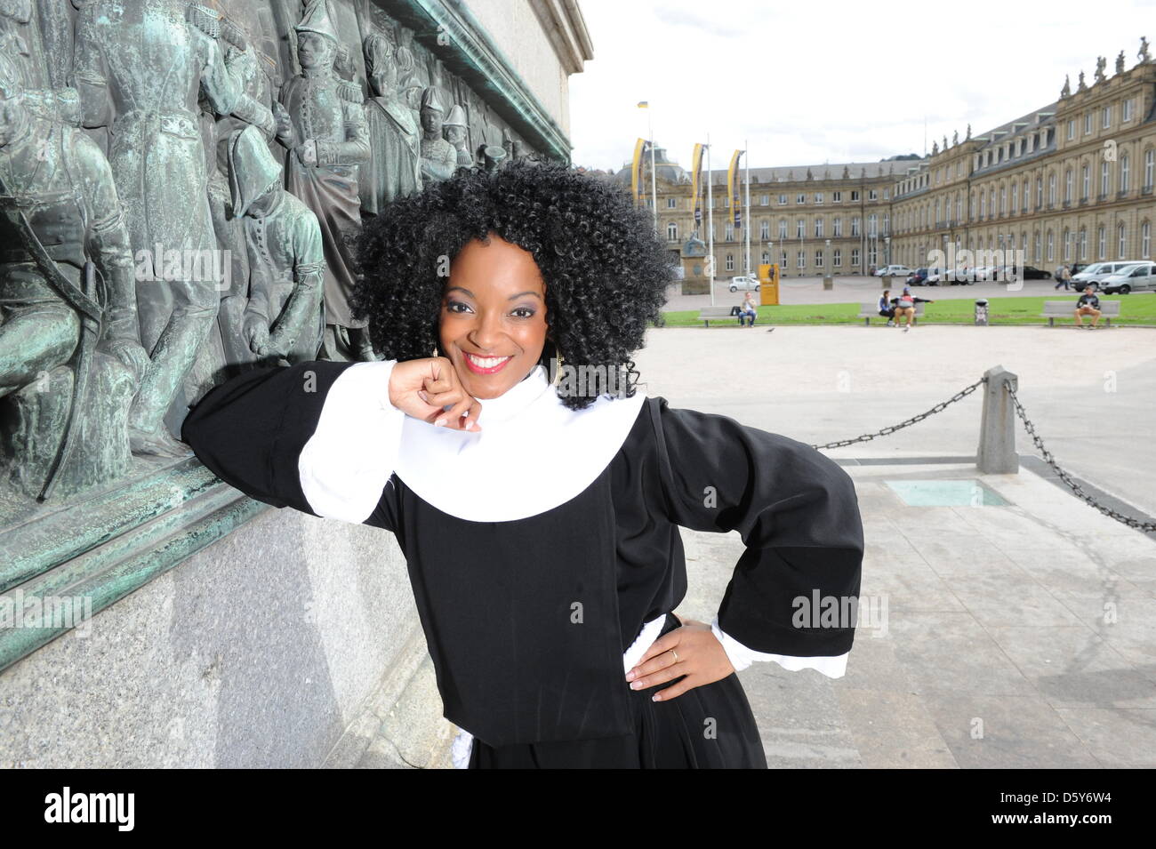 Sister act the musical hi-res stock photography and images - Alamy