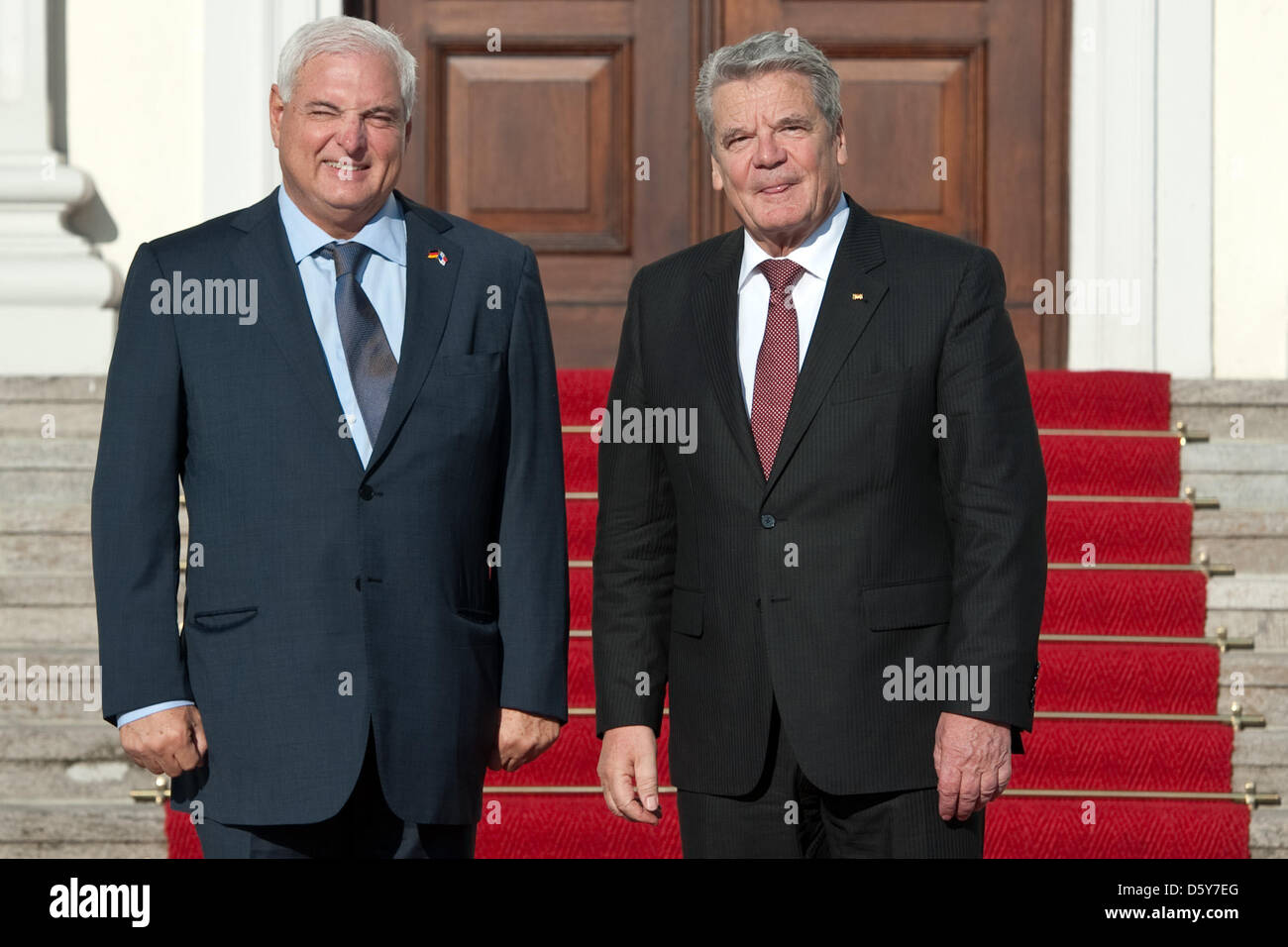 President of Panama, Ricardo Martinelli (R), is received by German ...