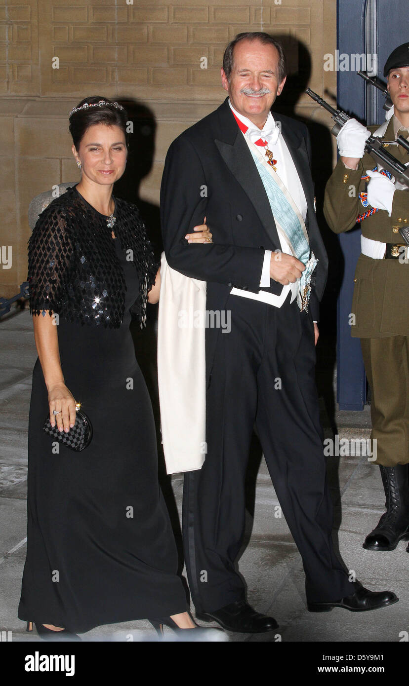Duarte Pio, Duke of Braganza, Isabel de Herédia arriving for the gala ...