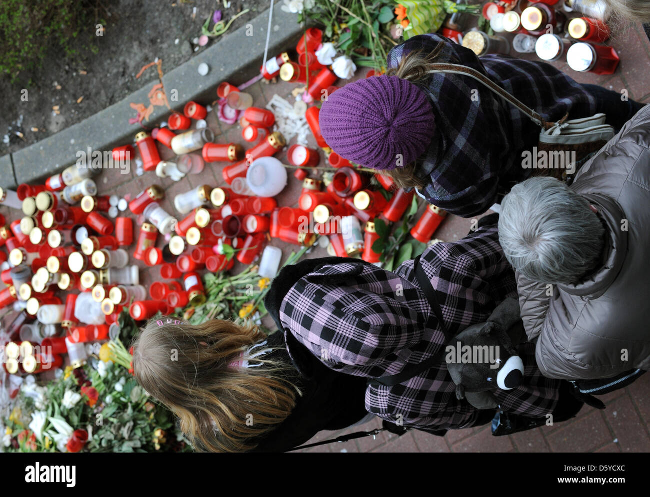 Around 200 users of the social network Facebook remember murdered 11 ...