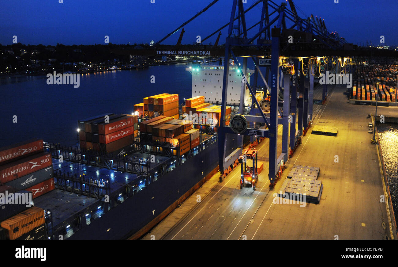 A container ship is unloaded at the Container Terminal Burchardkai (CTB ...