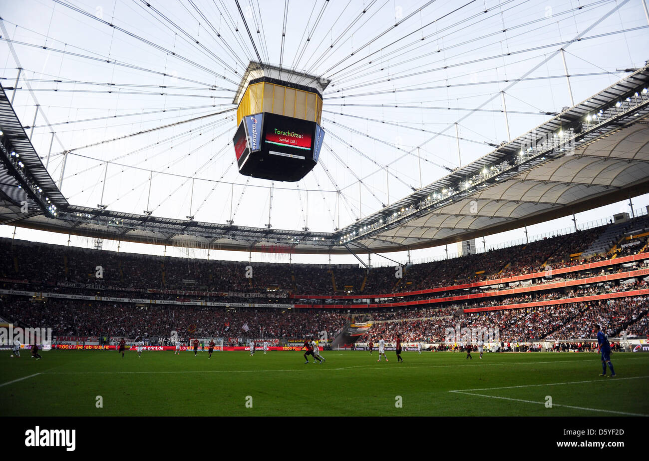 Bundesliga stadium pitch view hi-res stock photography and images - Alamy