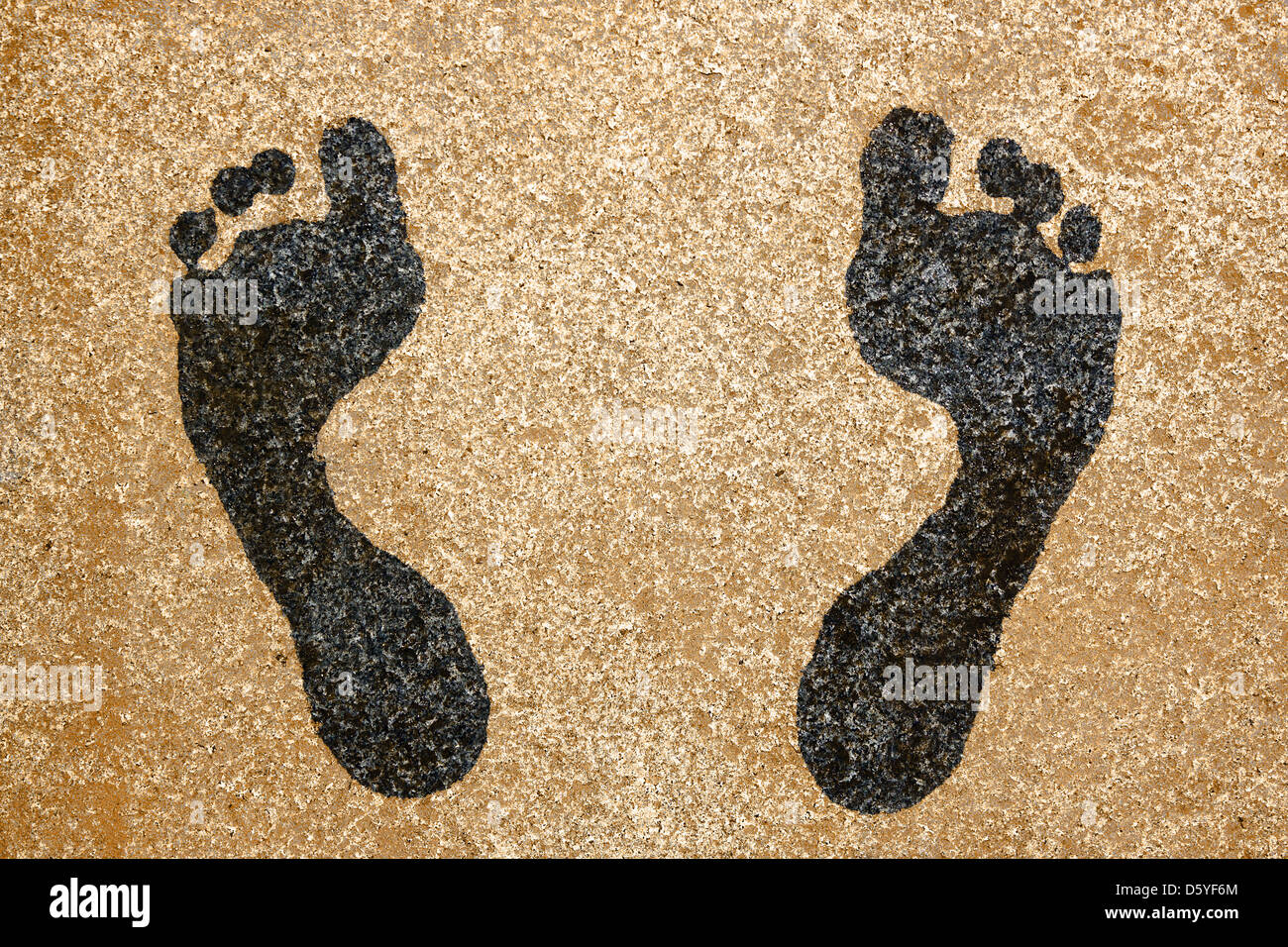 Wet footprint on rock hi-res stock photography and images - Alamy