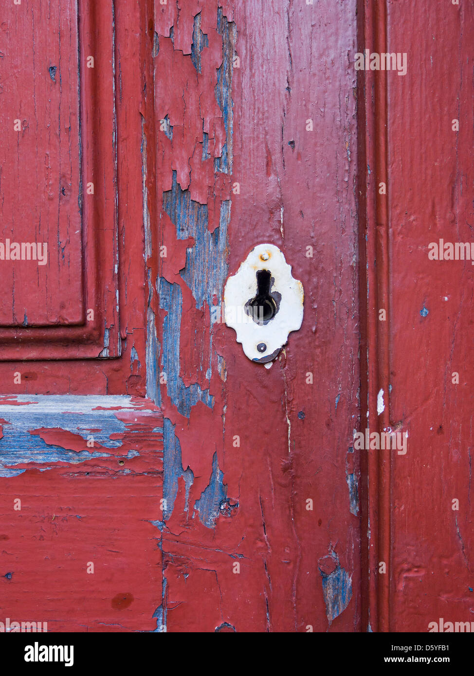 Decaying door hi-res stock photography and images - Alamy