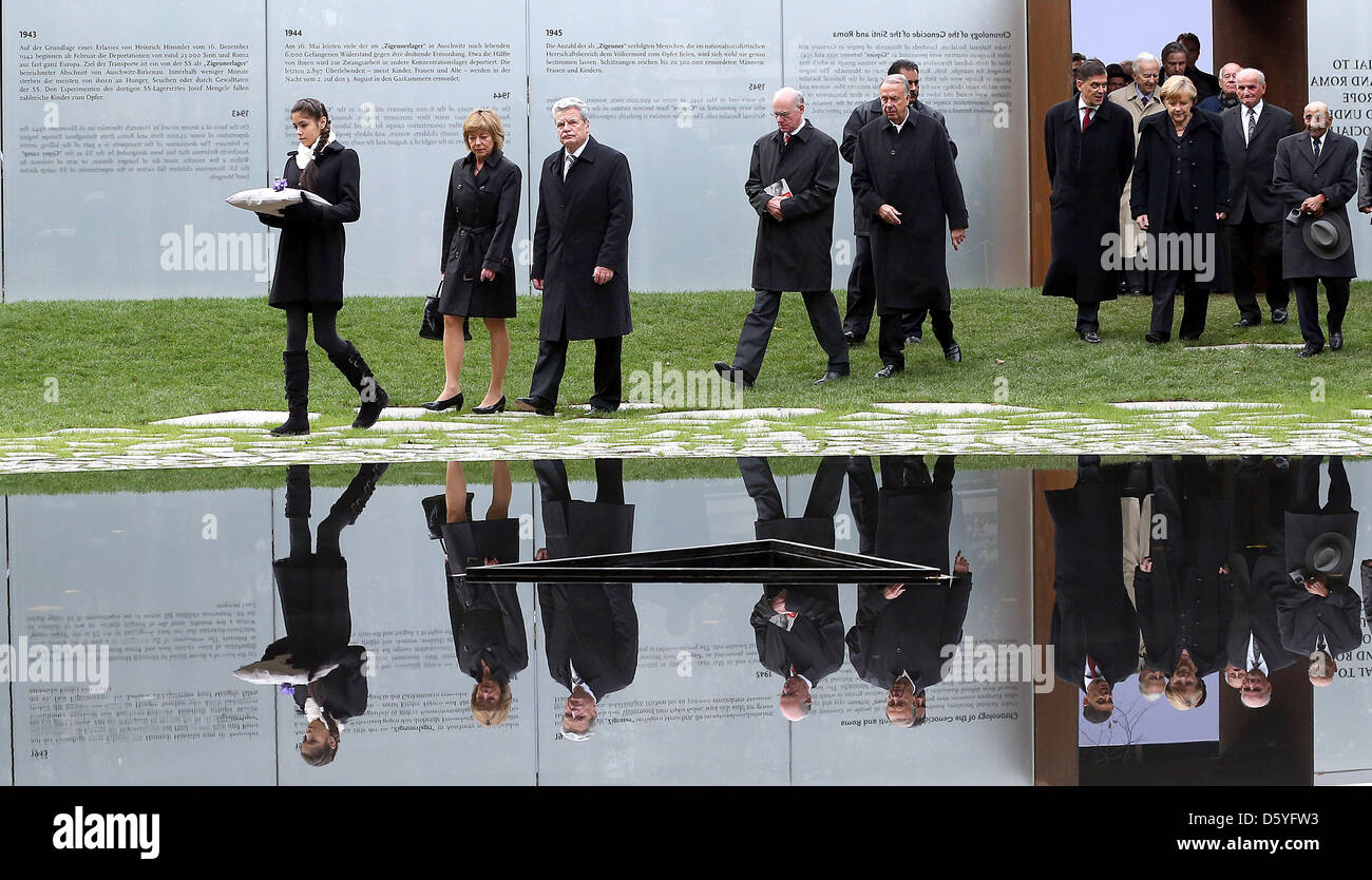 German President Joachim Gauck and his partner Daniela Schadt (C ...