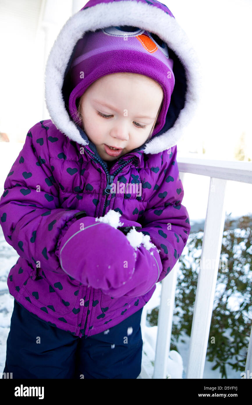 Making snowball hi-res stock photography and images - Alamy