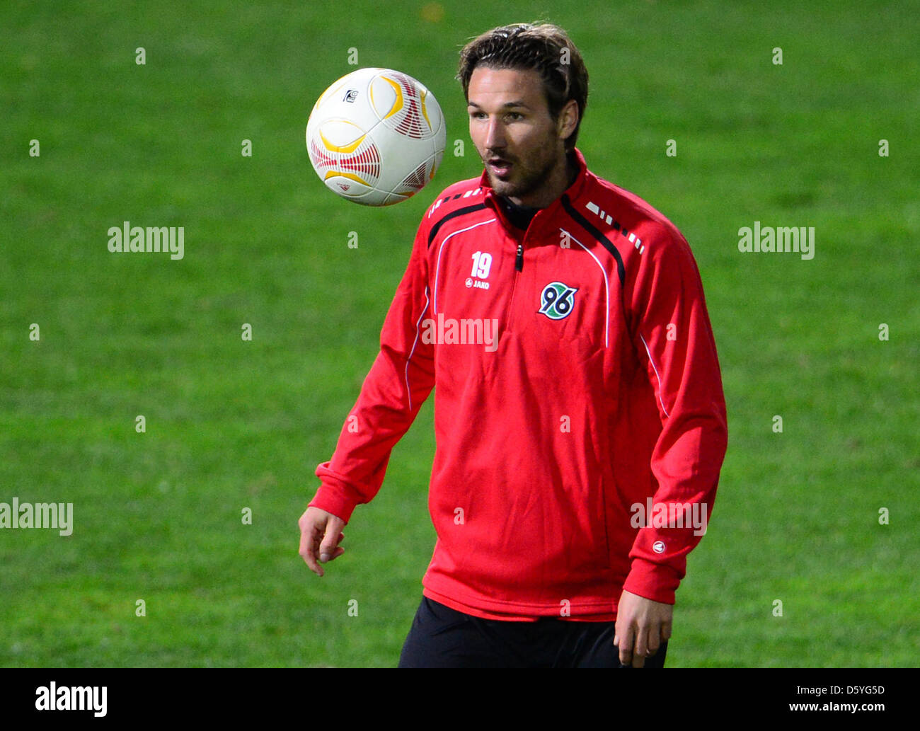 Hannover's Christian Schulz takes part in the final training session ...