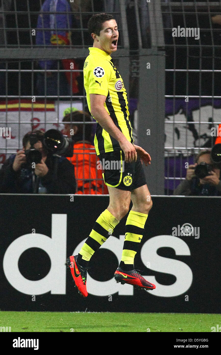 Dortmunds Robert Lewandowski celebrates his 1-0 goal during the ...