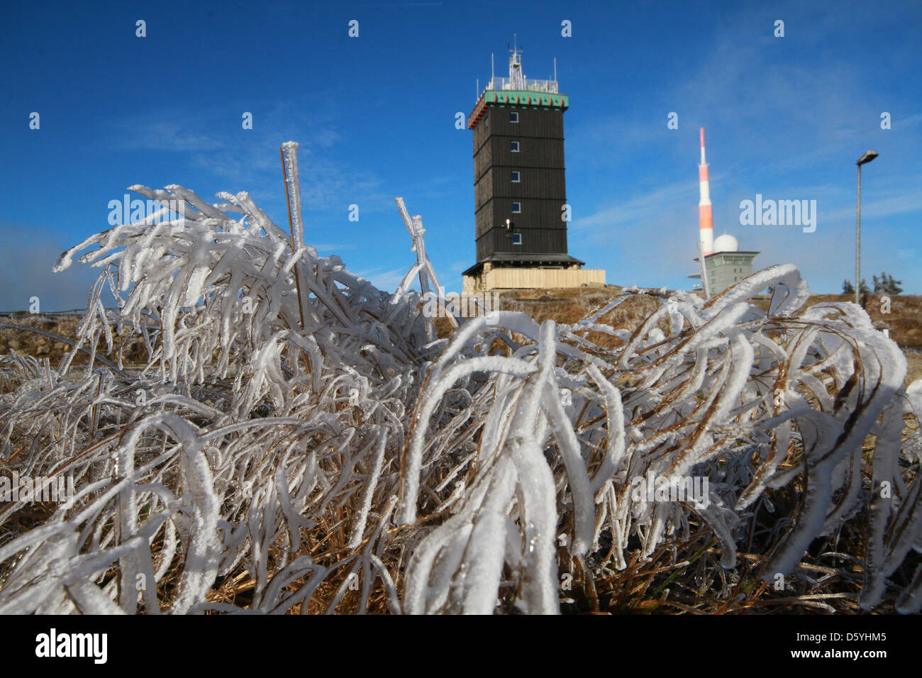 The mountaintop of the Brocken is covered in the season's first snow in ...