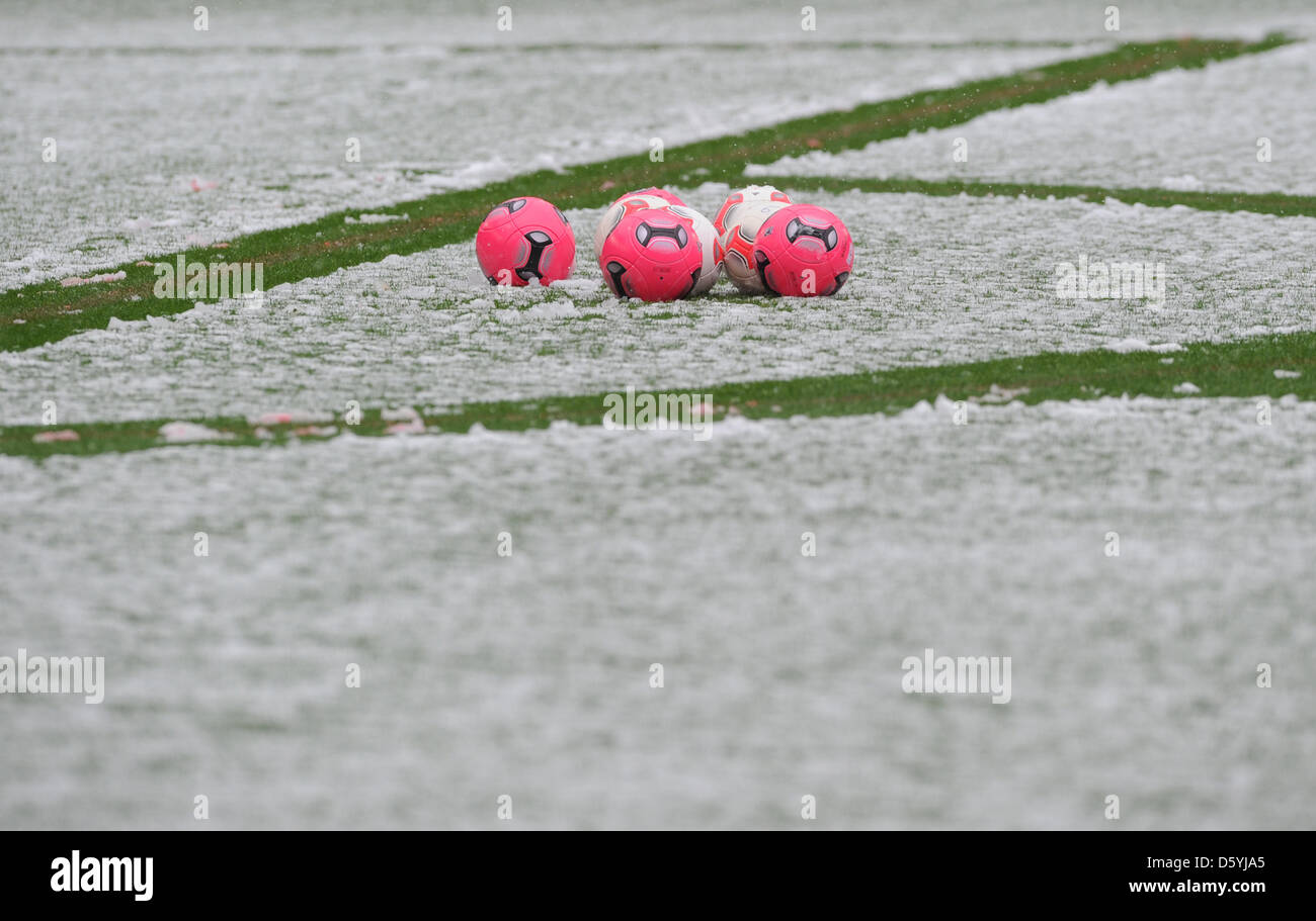 Dortmund dortmund bundesliga stadium in the snow hi-res stock ...