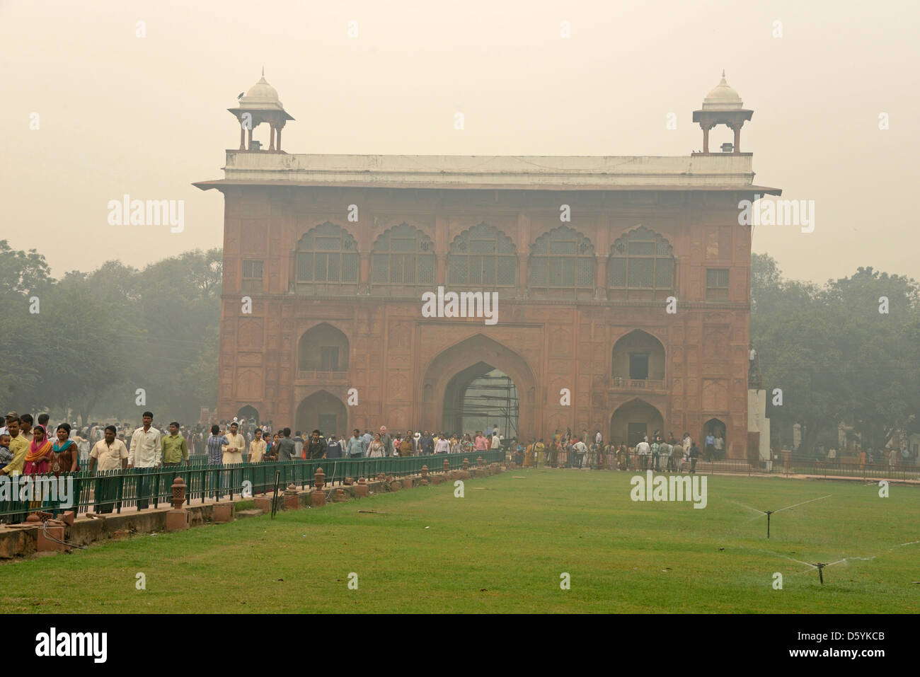 Delhi red fort pollution hi-res stock photography and images - Alamy