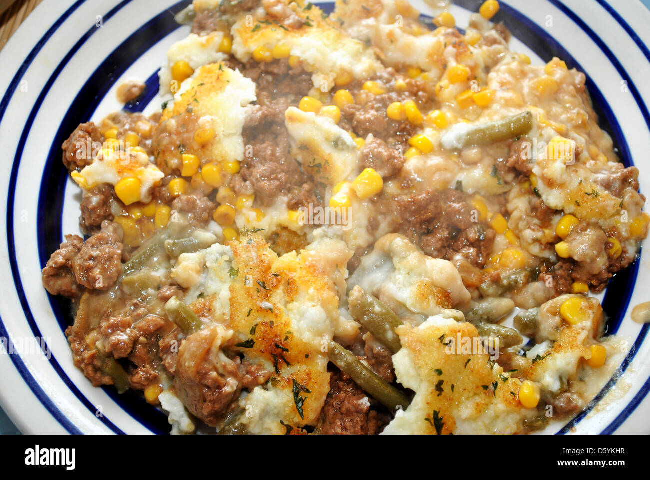 Steaming pie hi-res stock photography and images - Alamy