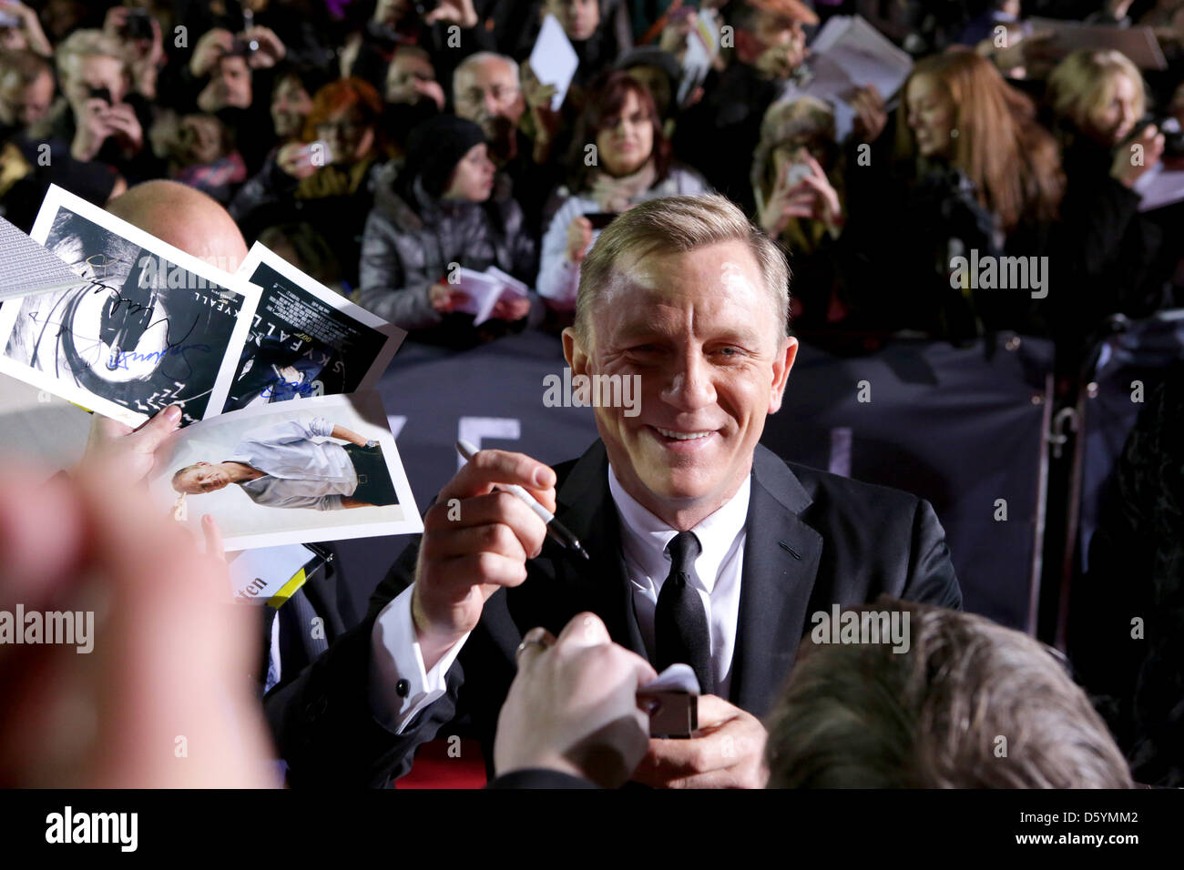 British actor Daniel Craig arrives for the German premiere of the new ...