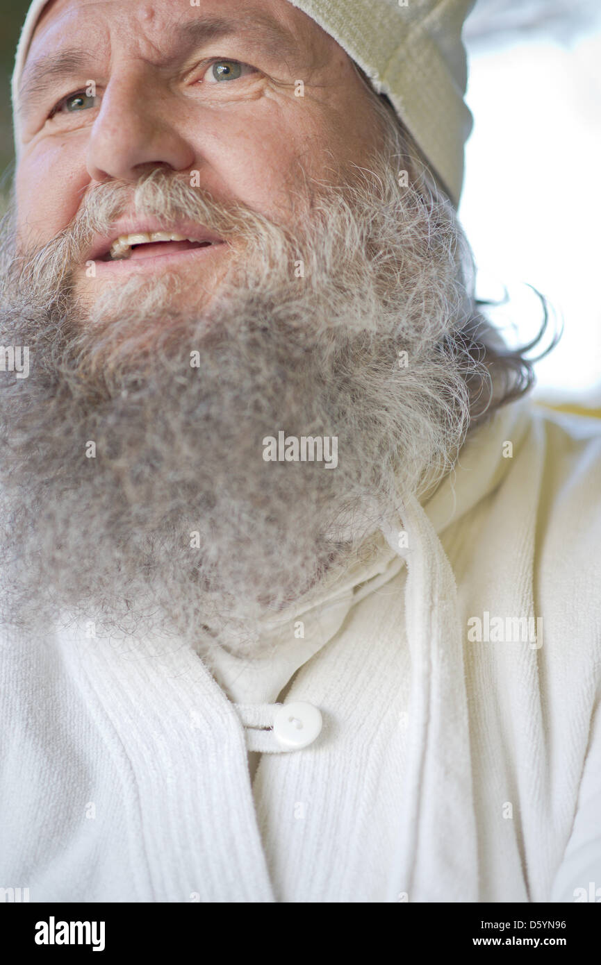 Gerhard Lebok , who calls himself guru of the sect 'The New Group of ...