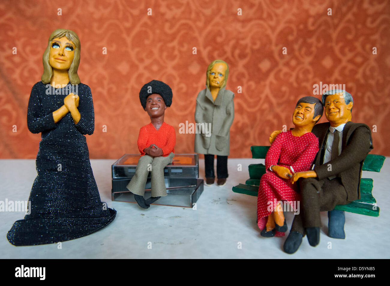 A clay figures of singer Hildegard Knef (L-R), singer Michael Jackson ...