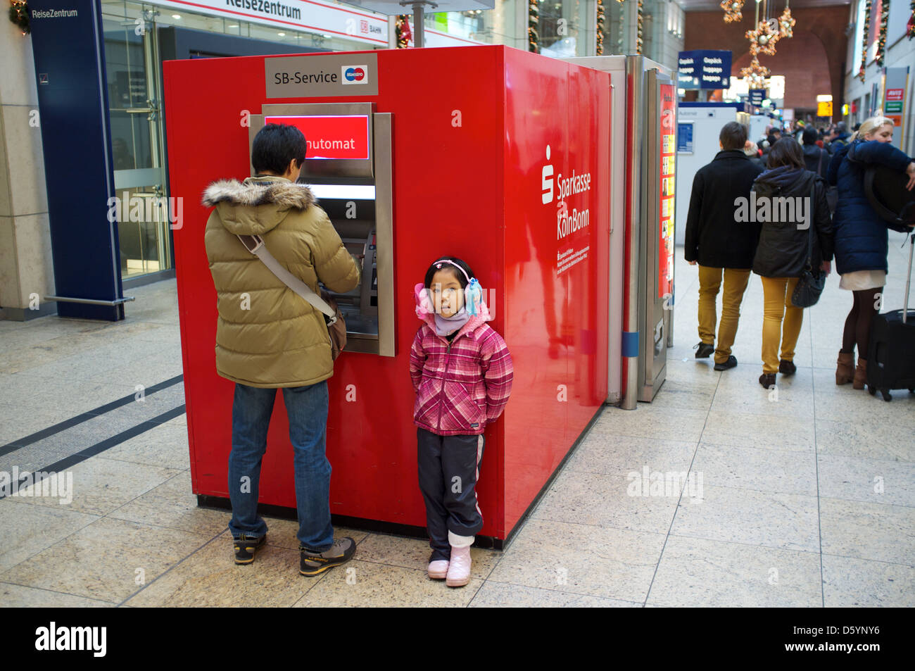 Germany cash customer hi-res stock photography and images - Alamy
