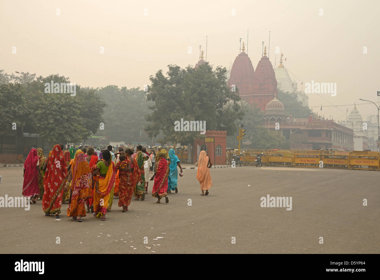 Delhi smog fort hi-res stock photography and images - Alamy
