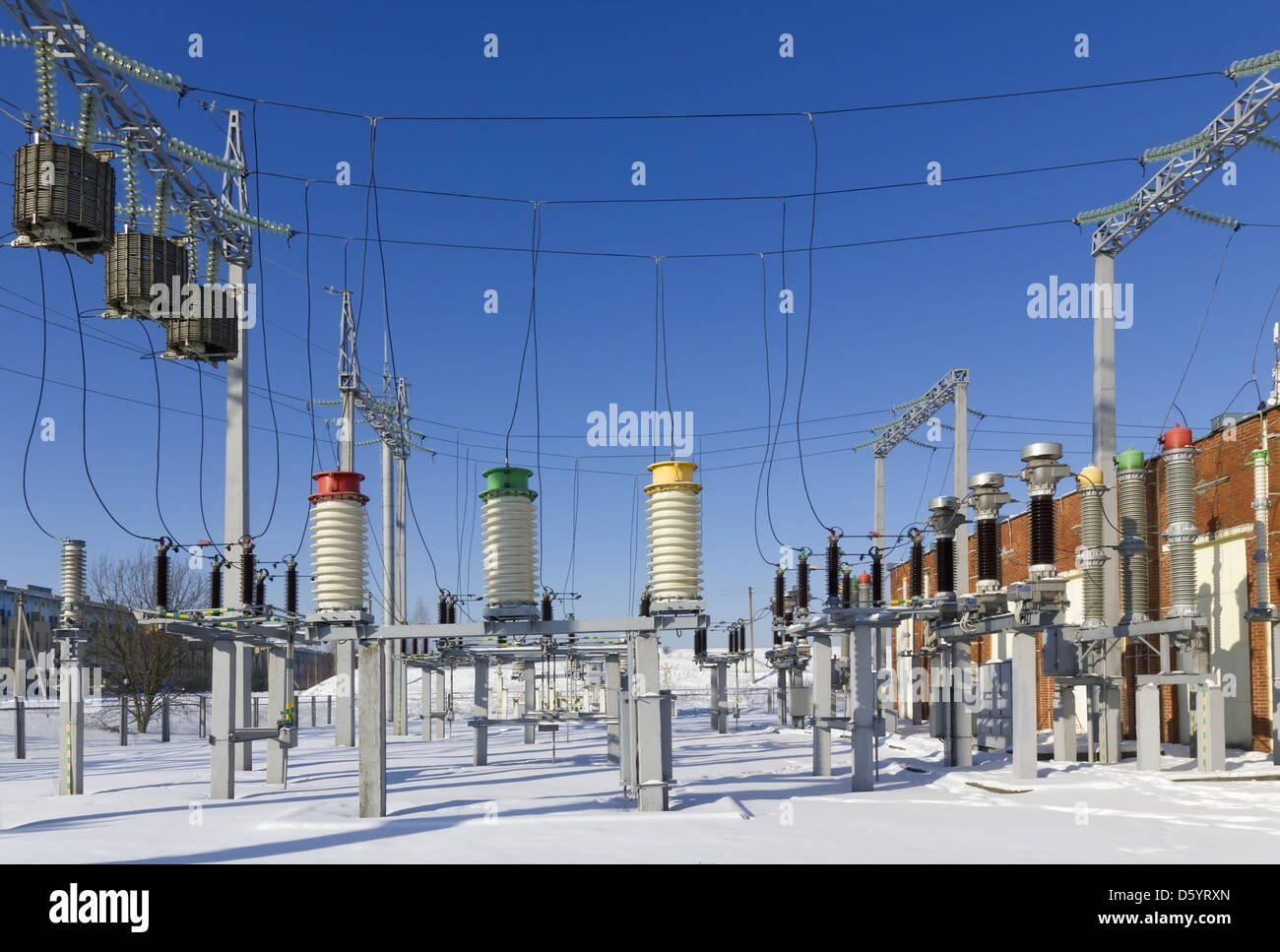 Transformer small hi-res stock photography and images - Alamy