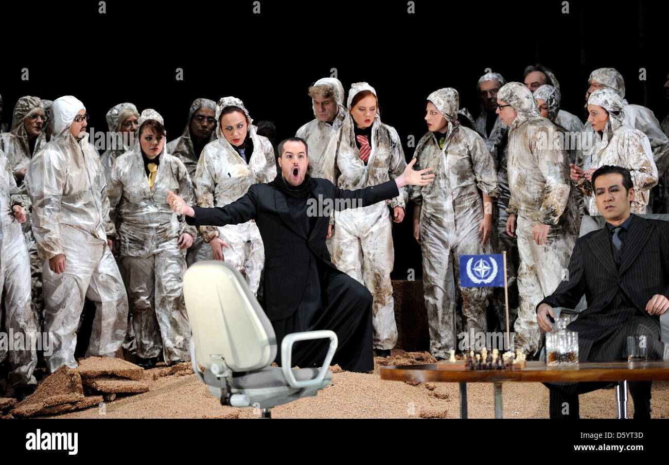 Singers Ronan Collett (m) and Shigeo Ishino (r) of the Stuttgart Opera ...