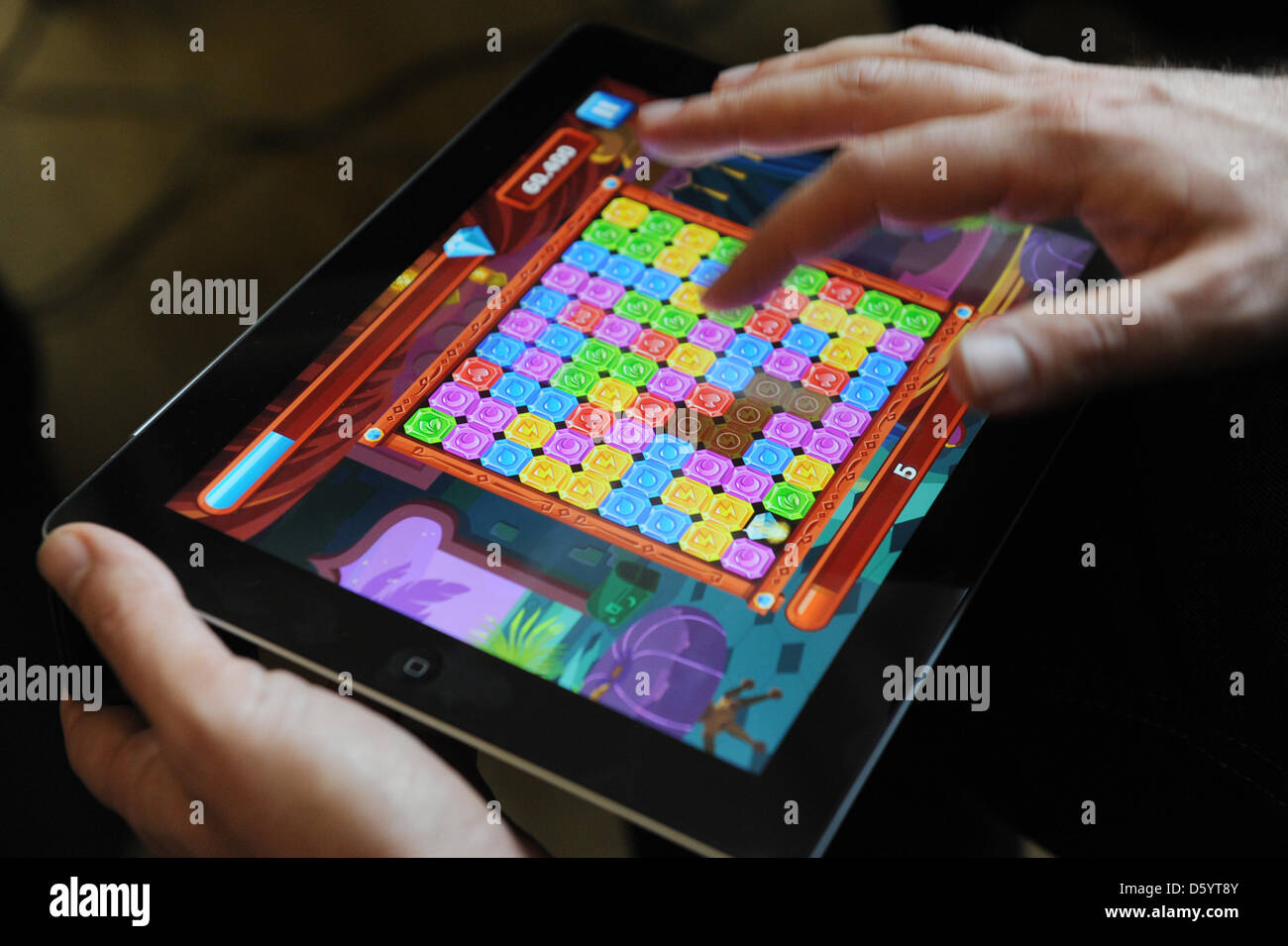 Spiele apps hi-res stock photography and images - Alamy