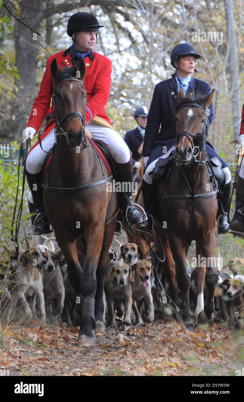 The traditional Hubertus hunt takes place at the Hoppegarten in ...
