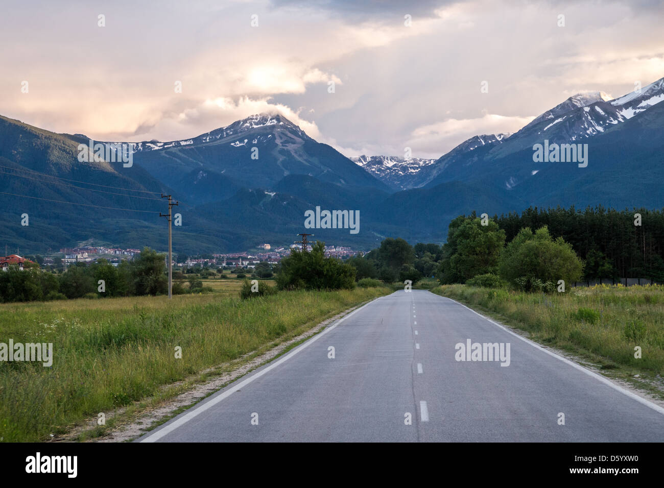 Small town located foot hi-res stock photography and images - Alamy