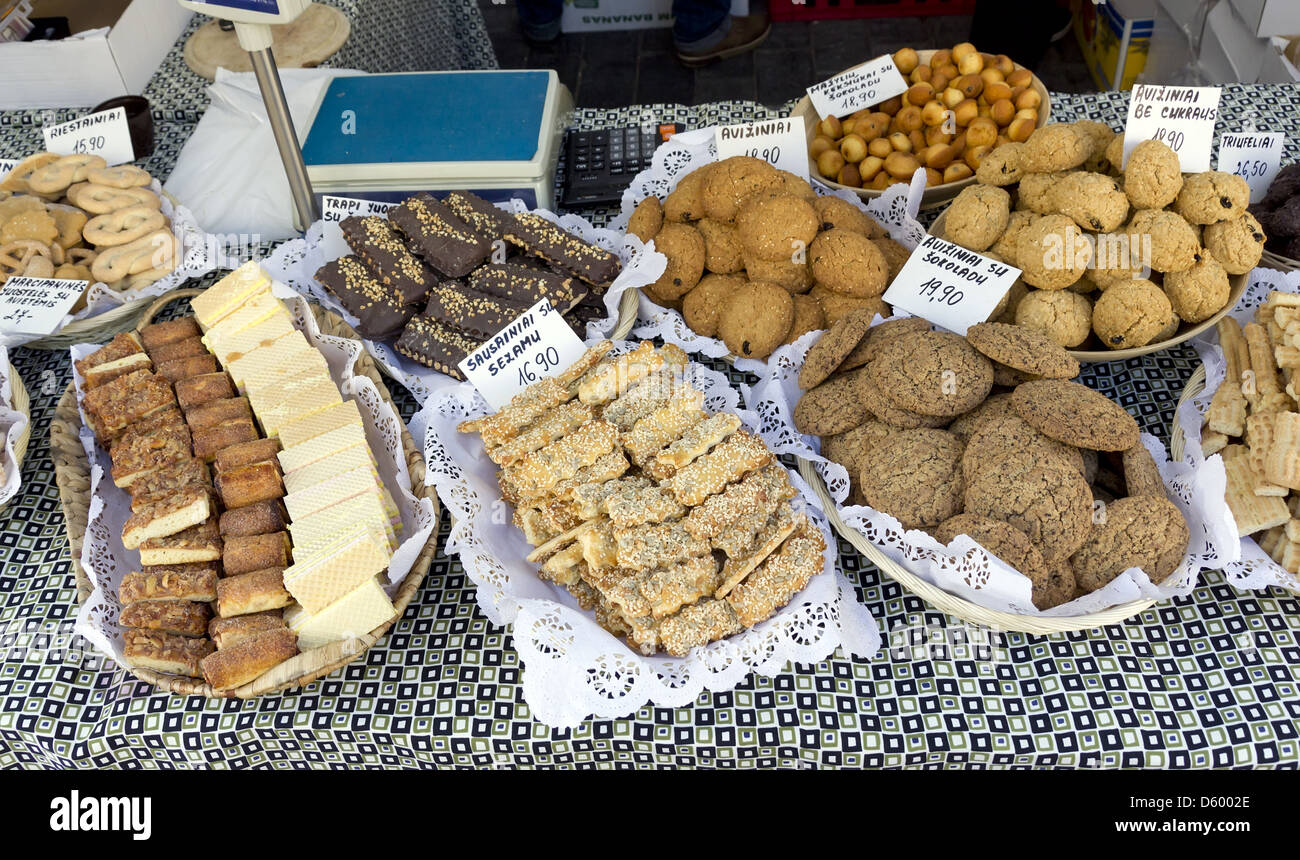 Food sold on street hi-res stock photography and images - Alamy