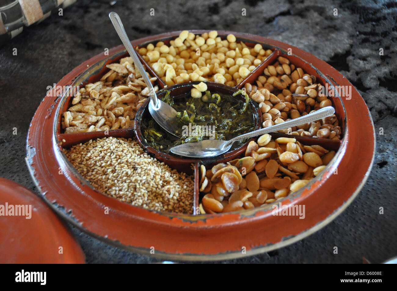 Burmese cuisine hi-res stock photography and images - Alamy