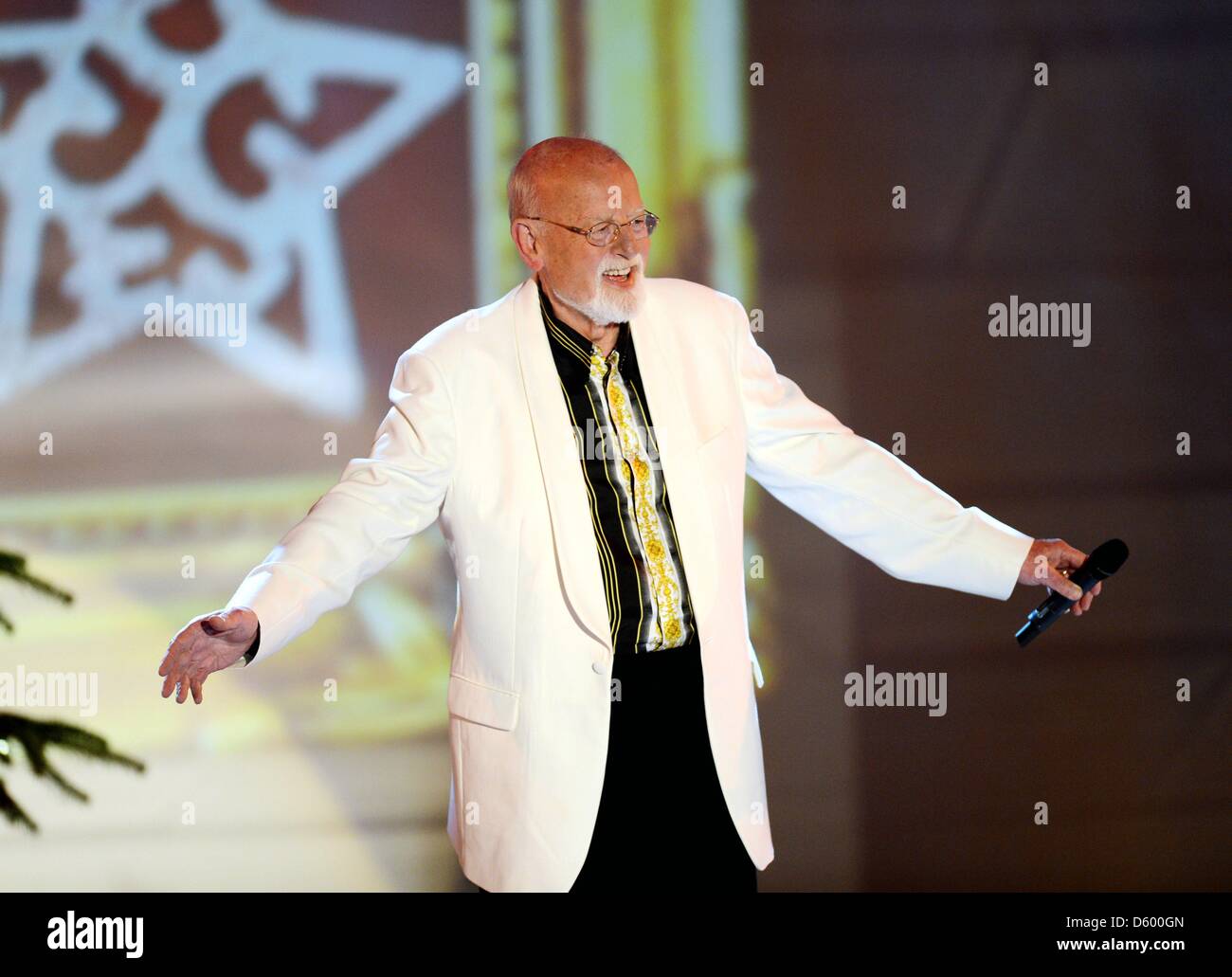 Roger whittaker singer hi-res stock photography and images - Alamy