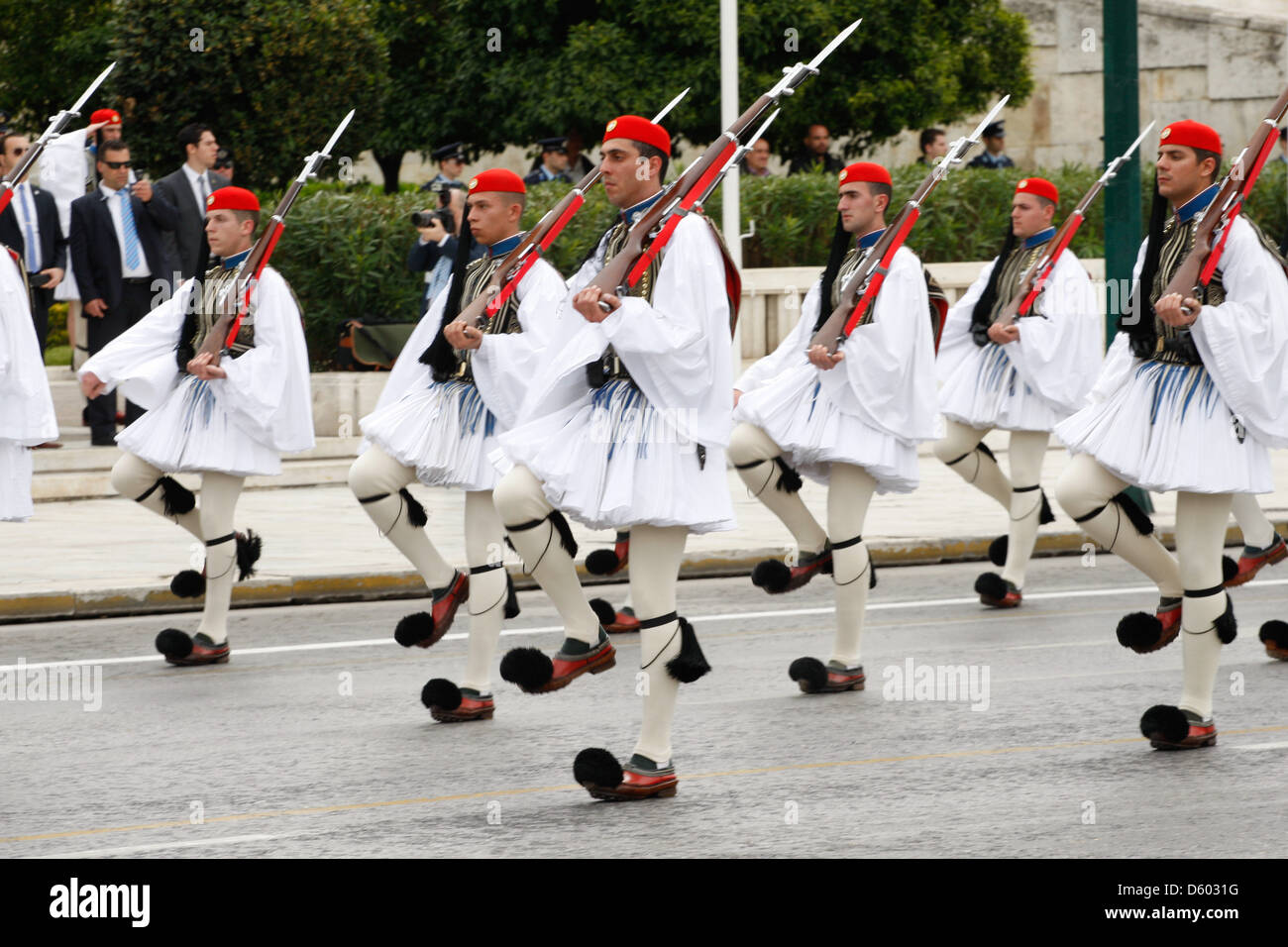 Greek army parade Stock Photo - Alamy