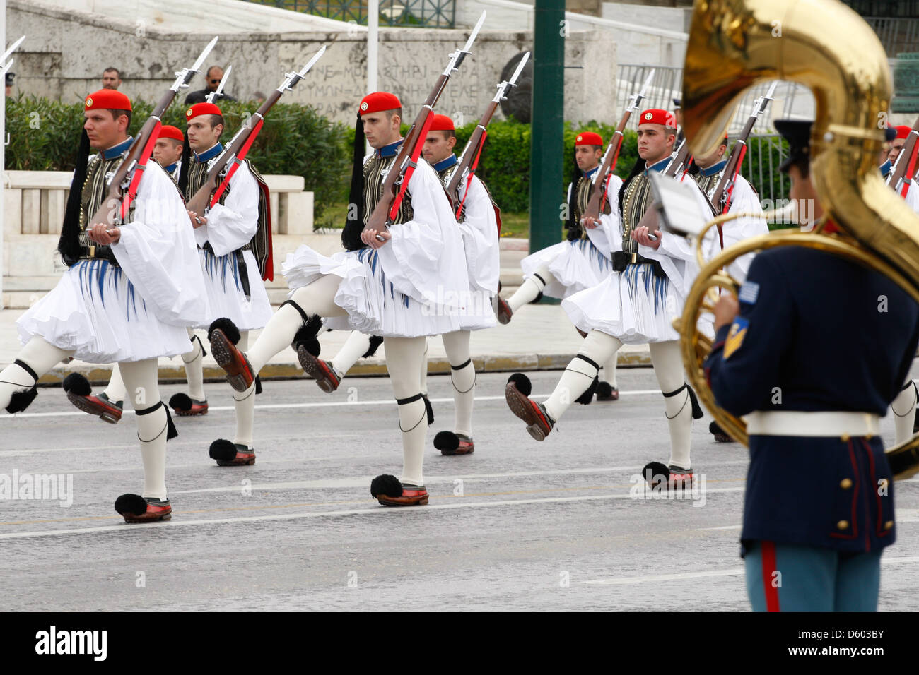 Greek army parade Stock Photo - Alamy