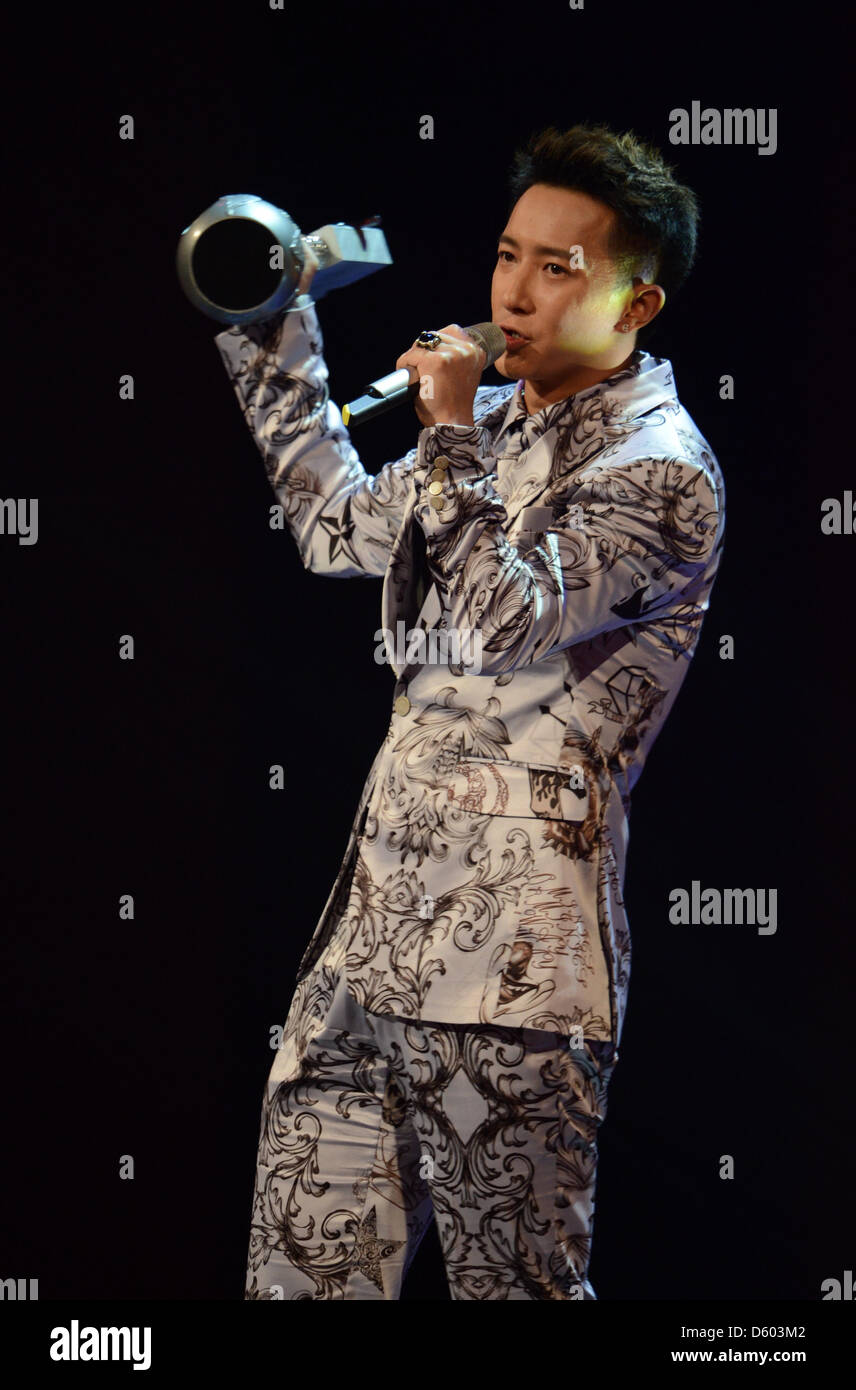 Chinese singer and actor Hankyung celebrates his award for 'Best ...
