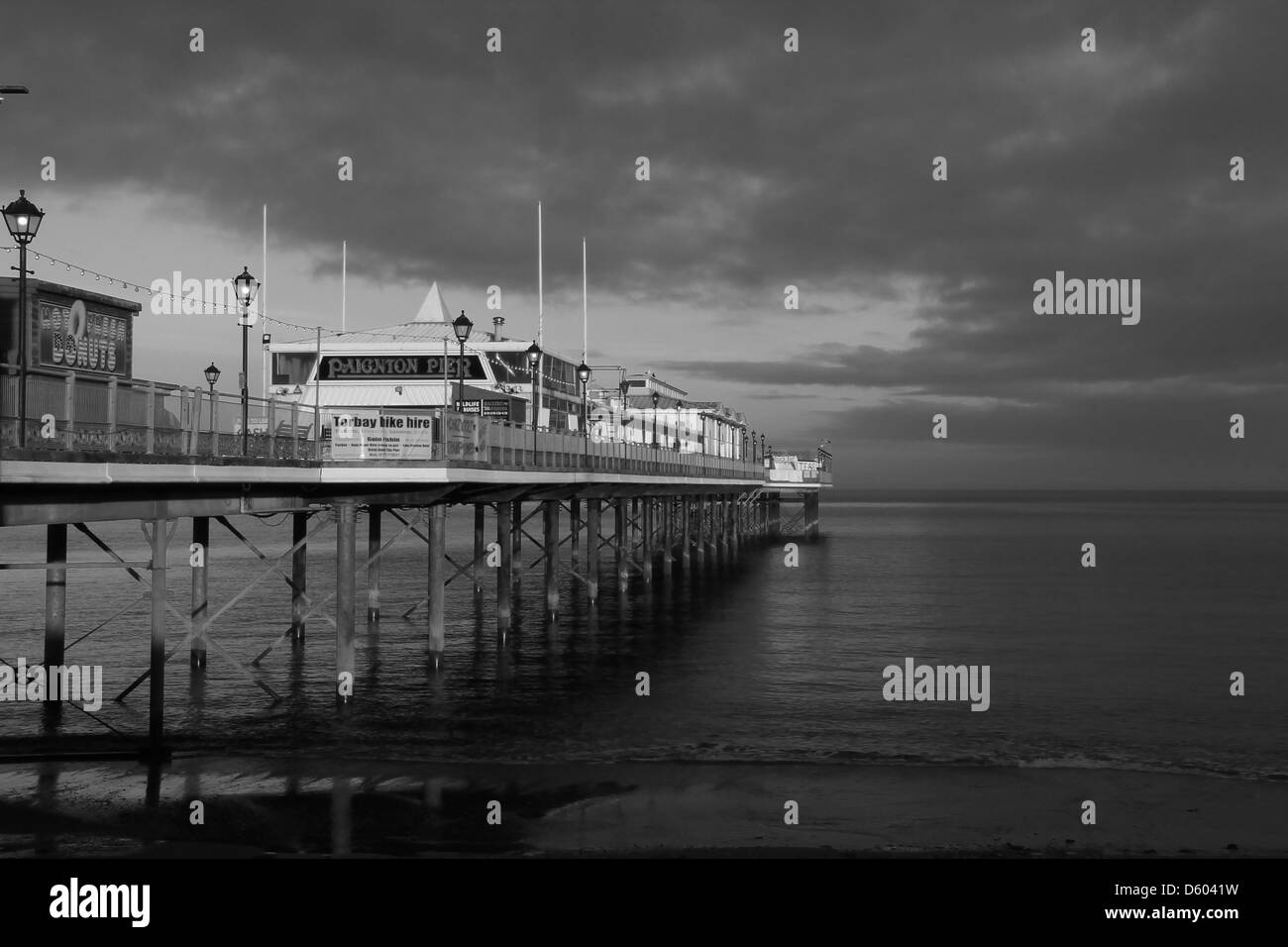 Paignton pier hi-res stock photography and images - Alamy