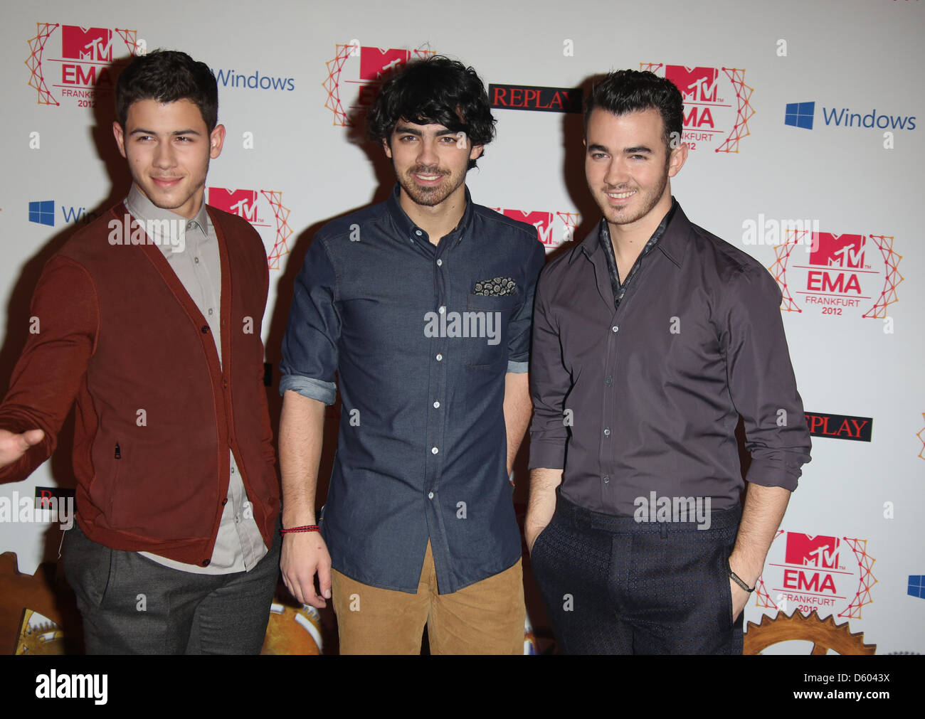 Musicians Nick Jonas (l-r), Joe Jonas and Kevin Jonas of "The Jones ...