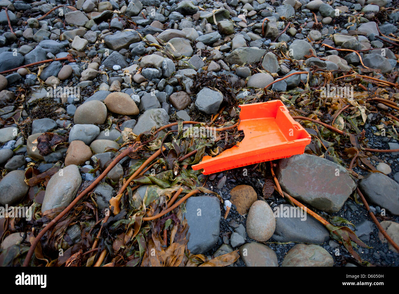 Waterfront and plastic pollution hi-res stock photography and images ...