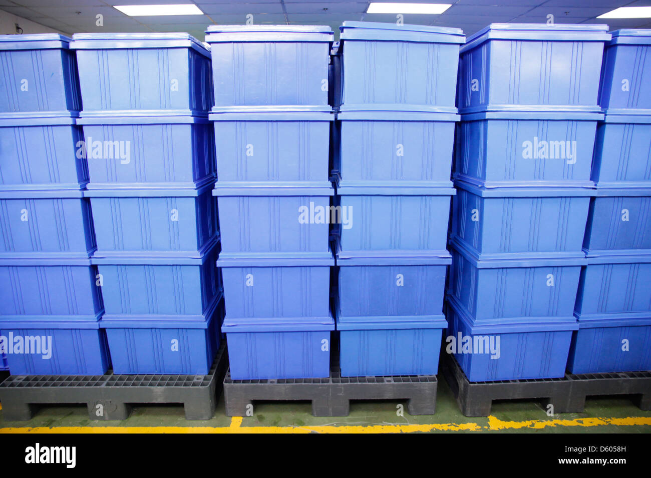 Plastic products hi-res stock photography and images - Alamy