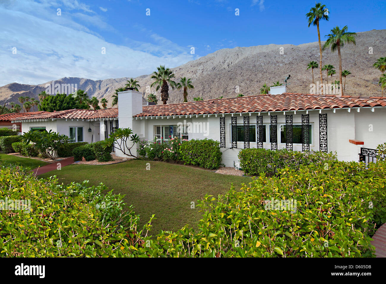Idyllic house exterior hi-res stock photography and images - Alamy