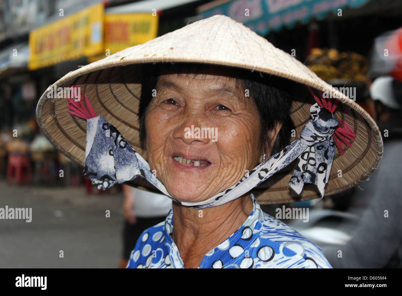 local lady in Ho Chi Minh City Vietnam Stock Photo - Alamy