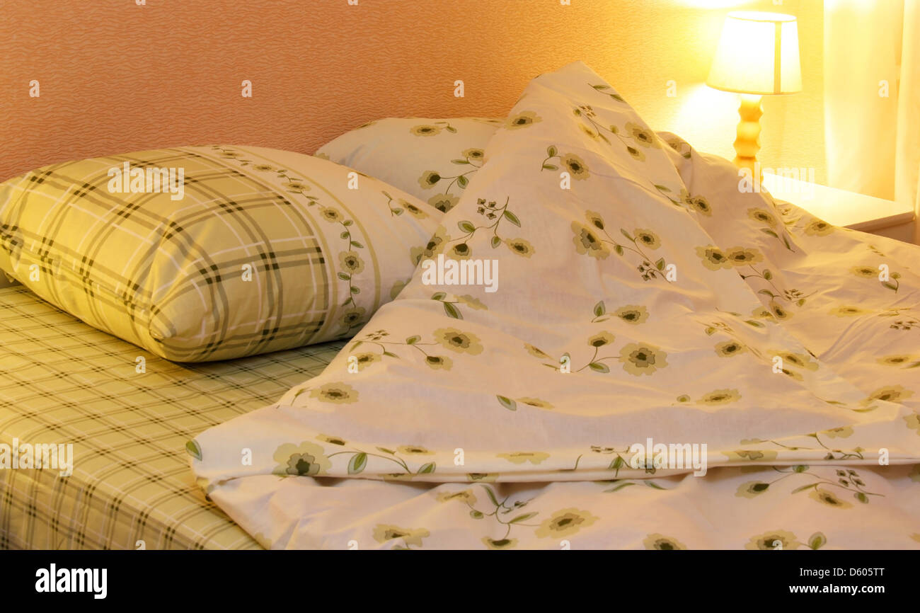 Bed blankets hi-res stock photography and images - Alamy