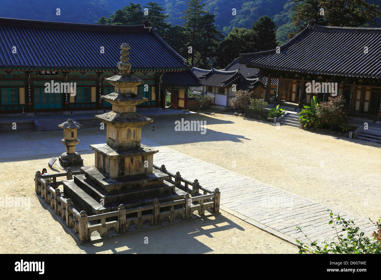 Haein temple hi-res stock photography and images - Alamy