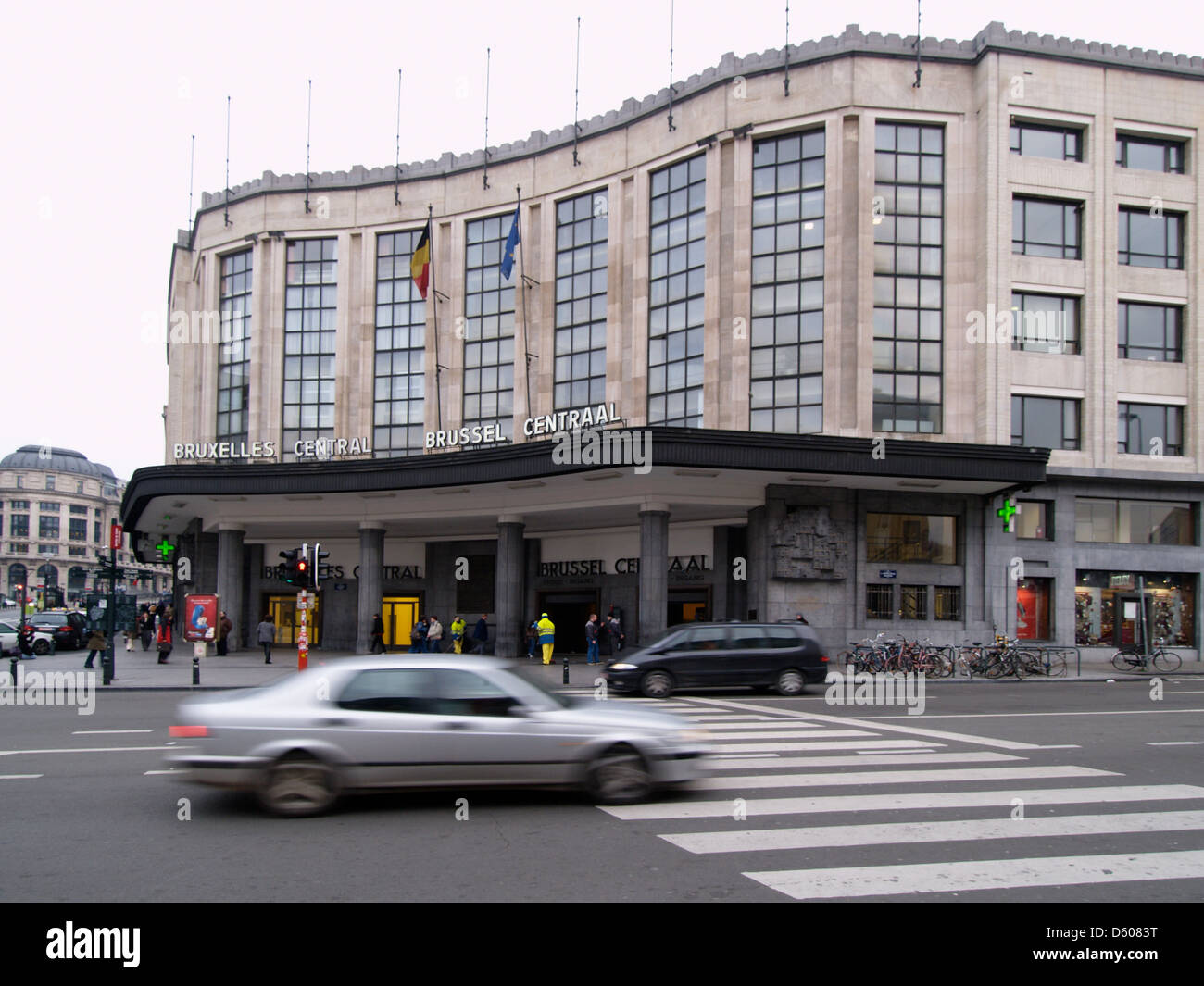Brussels central train station hi-res stock photography and images - Alamy