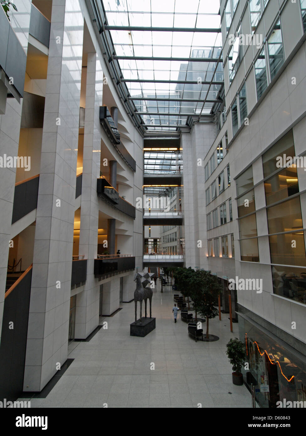 Eu building bruxelles interior hi-res stock photography and images - Alamy