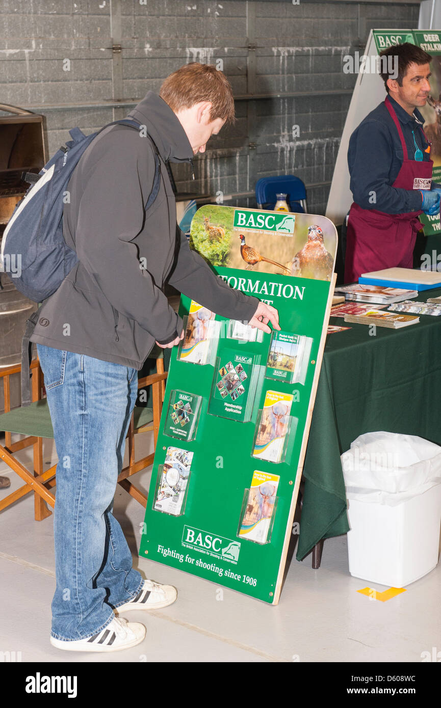 Leaflet stand hi-res stock photography and images - Alamy