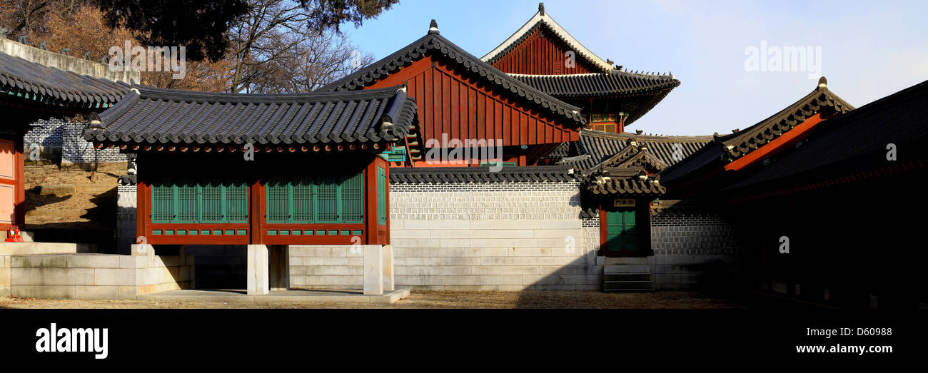 Entrance to changdeokgung hi-res stock photography and images - Alamy