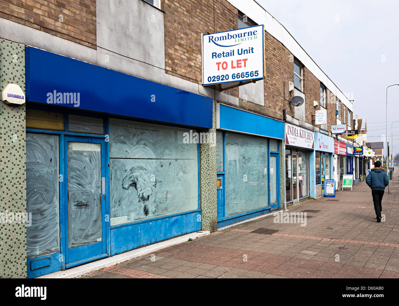 Pavement closed sign hi-res stock photography and images - Alamy