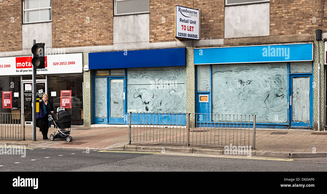 High street store closed hi-res stock photography and images - Alamy