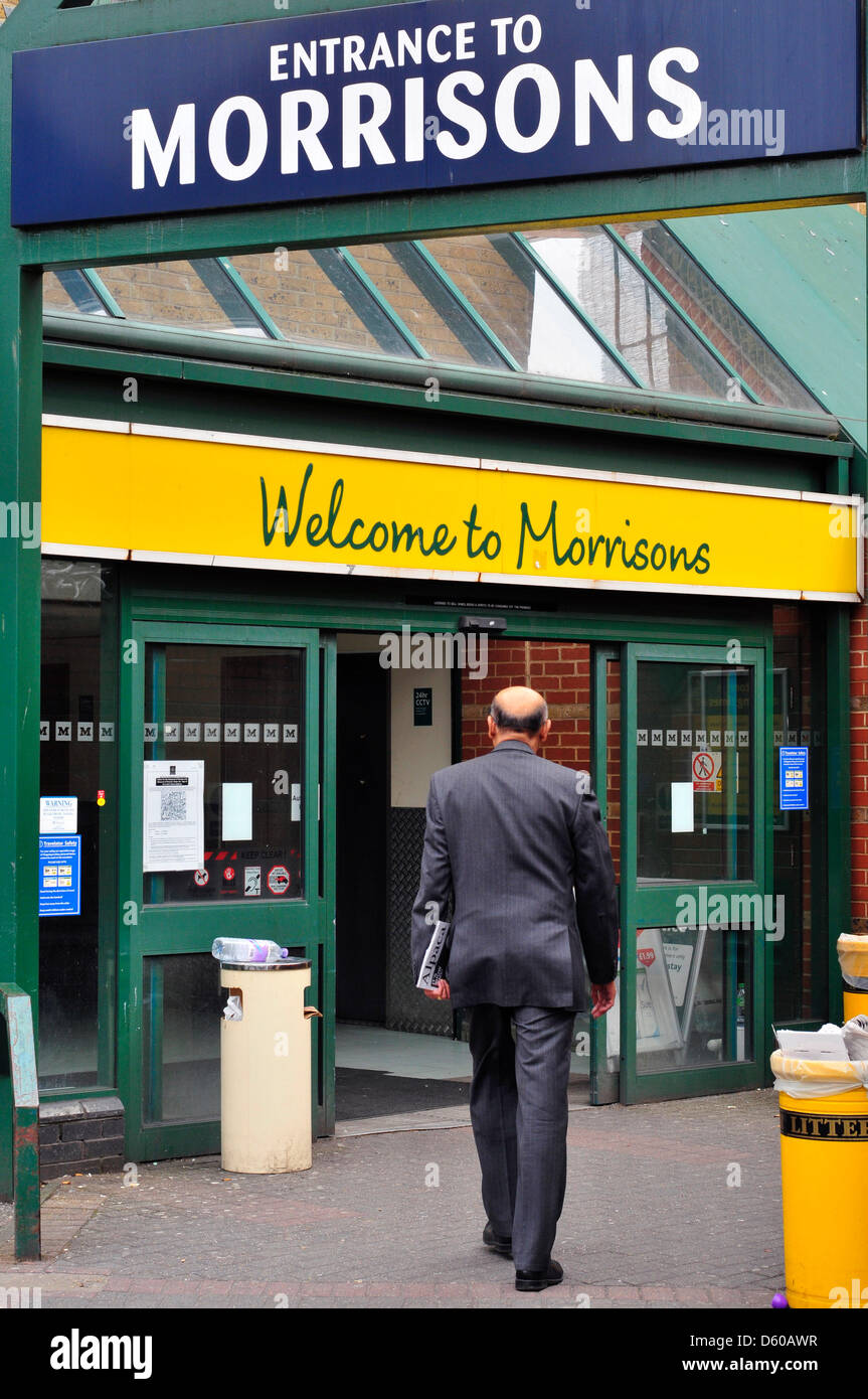Morrisons staff hi-res stock photography and images - Alamy