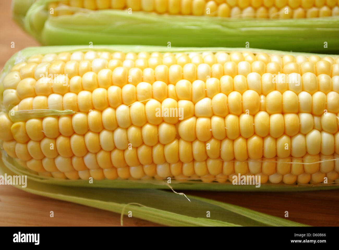 Delicious Corn on the Cob Stock Photo - Alamy