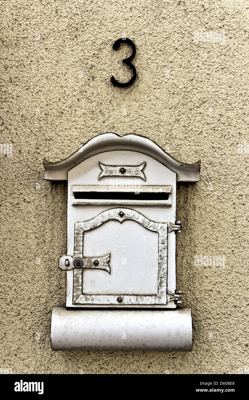 Rough Letterbox High Resolution Stock Photography and Images - Alamy